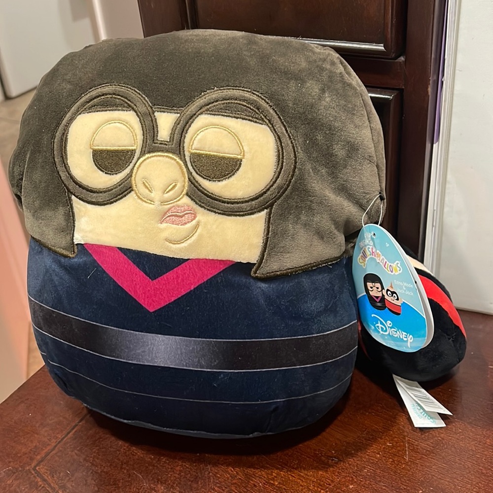 Nwt 11” Edna Mode & 3” Jack Jack Squishmallow Bundle - Gem
